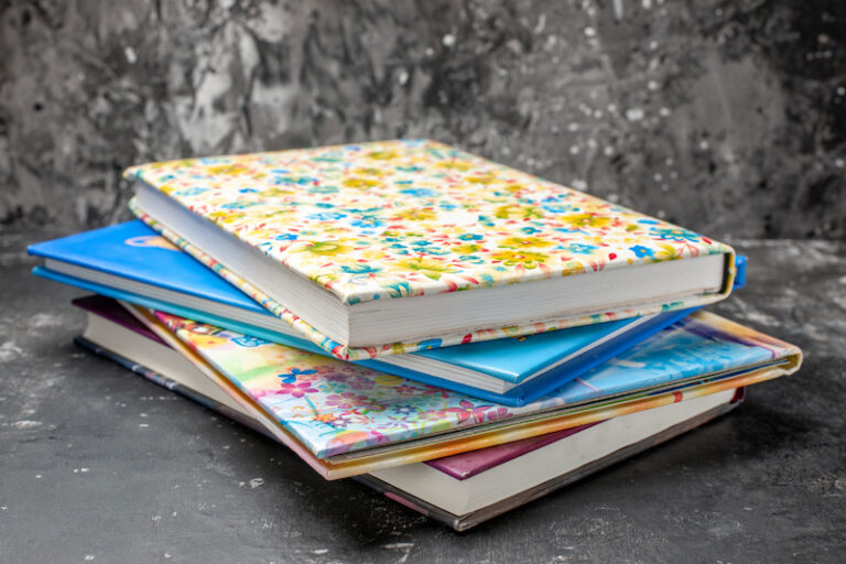 Spanish Word of the Day: Libro (book) - Love Spanish Words